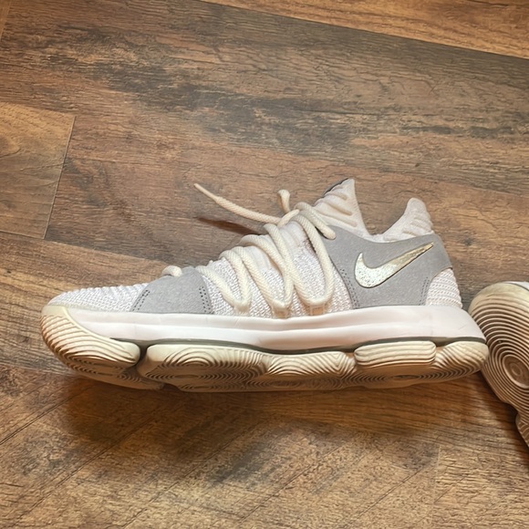 Nike | Shoes | Nike Kd Still Kd Sz 9 Kevin Durant | Poshmark